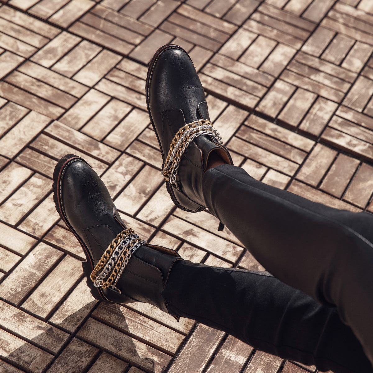 Chains Combat Boots Black – Pellame